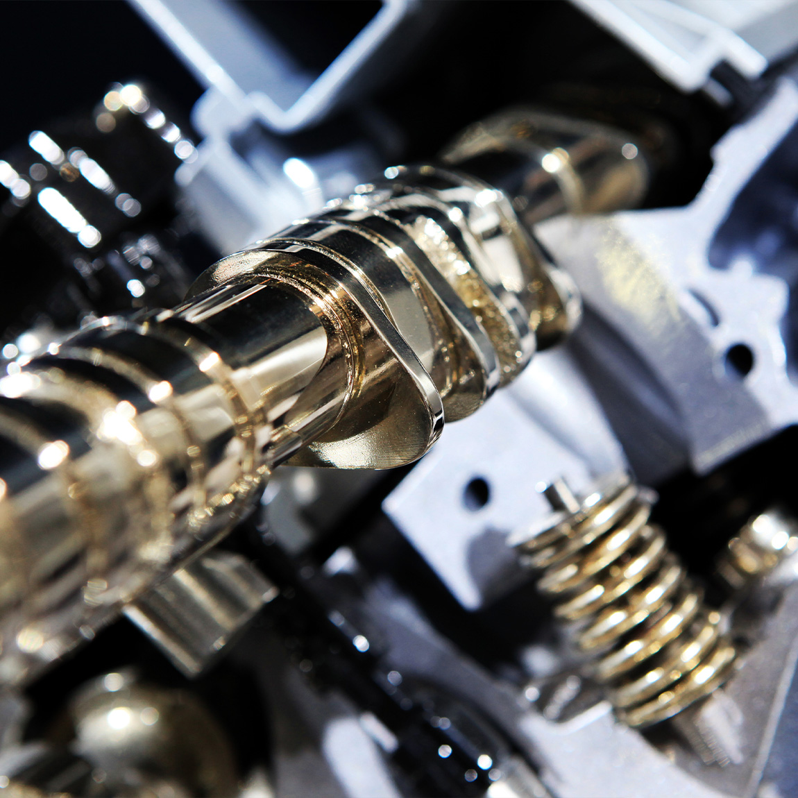 Camshaft drive store